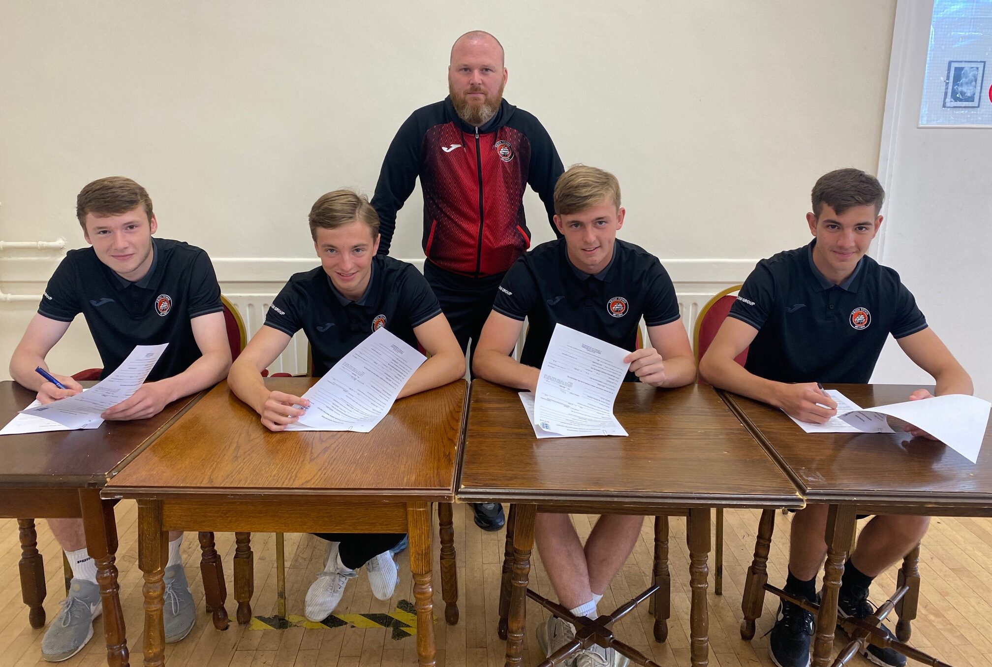 Dockers announce first four signings for 2022/23 season – Erith Town FC