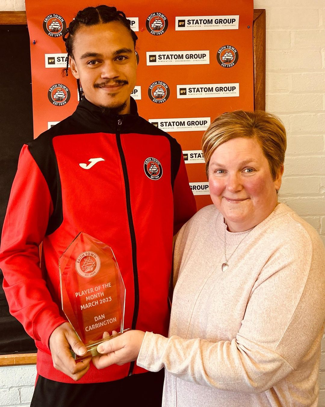 Dan Carrington awarded Player of the Month for March – Erith Town FC